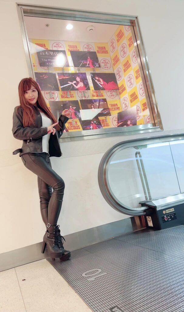 【いよいよ明日発売‼️】ニューアルバムが各cdショップ店頭で大展開 ! Riyoko Takagi Official Website(ジャズピアニスト 高木里代子 公式サイト)